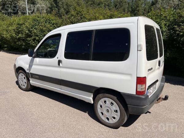 Белый Ситроен Берлинго 2010 в Рига, объемом двигателя 1.60 л и пробегом 290 тыс. км за 2300 €, фото 5 на AUTOMOTO.COM.LV