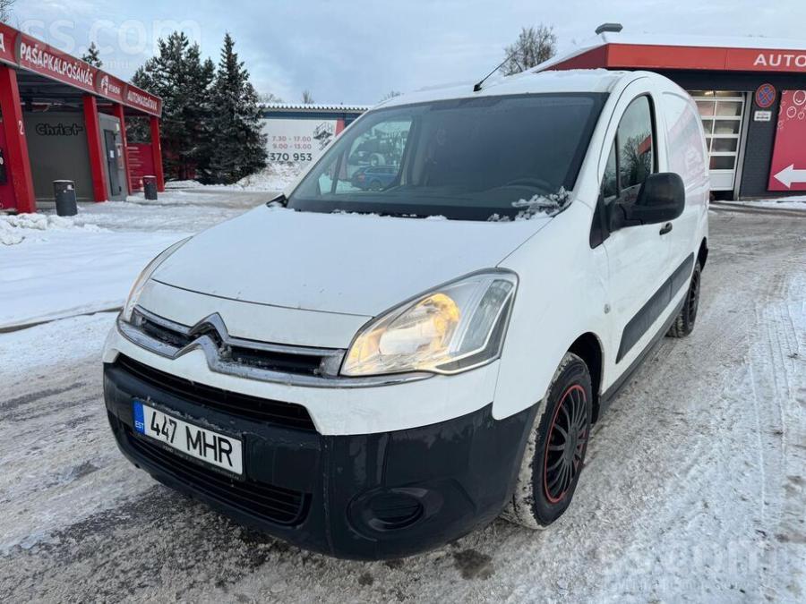 Balts Citroen Berlingo 2012 Rīga, ar dzinēja tilpumu 1.60 L un nobraukumu 208 tūkst. km par 1350 €, foto 1 vietnē AUTOMOTO.COM.LV
