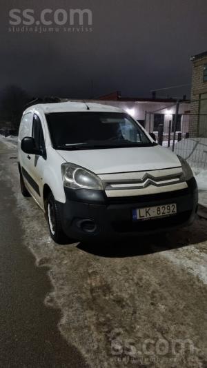 Balts Citroen Berlingo 2012 Tukums, ar dzinēja tilpumu 1.60 L un nobraukumu 464 tūkst. km par 1450 €, foto  vietnē AUTOMOTO.COM.LV