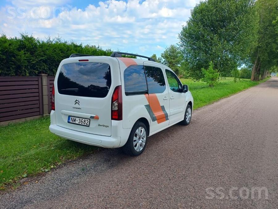 Balts Citroen Berlingo 2013 Rīga, ar dzinēja tilpumu 1.60 L un nobraukumu 312 tūkst. km par 3199 €, foto 3 vietnē AUTOMOTO.COM.LV