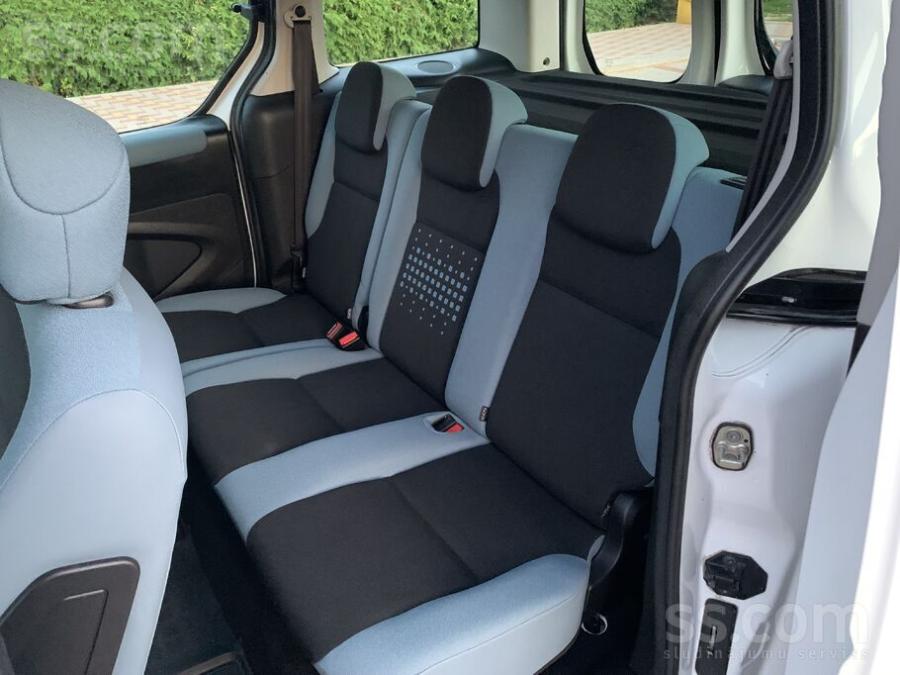 White Citroen Berlingo 2013 in Ogre, with an engine capacity of 1.60 L and mileage of 181 thousand km for 5150 €, photo 9 on AUTOMOTO.COM.LV