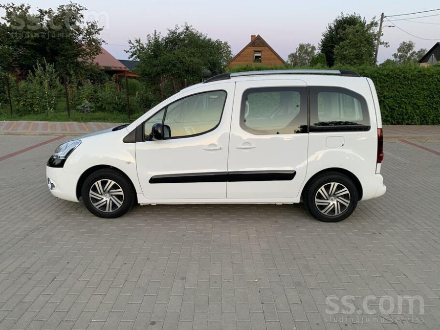 White Citroen Berlingo 2013 in Ogre, with an engine capacity of 1.60 L and mileage of 181 thousand km for 5150 €, photo 12 on AUTOMOTO.COM.LV