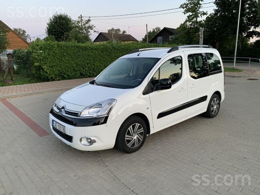 White Citroen Berlingo 2013 in Ogre, with an engine capacity of 1.60 L and mileage of 181 thousand km for 5150 €, photo 13 on AUTOMOTO.COM.LV