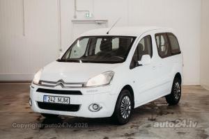 Balts Citroen Berlingo 2014 Tallina, ar dzinēja tilpumu 1.60 L un nobraukumu 190 tūkst. km par 5290 €, foto  vietnē AUTOMOTO.COM.LV
