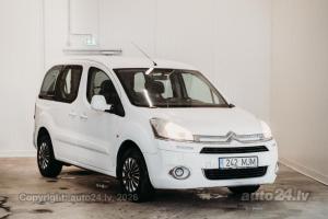 Balts Citroen Berlingo 2014 Tallina, ar dzinēja tilpumu 1.60 L un nobraukumu 190 tūkst. km par 5290 €, foto 3 vietnē AUTOMOTO.COM.LV