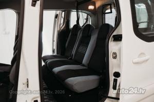 Balts Citroen Berlingo 2014 Tallina, ar dzinēja tilpumu 1.60 L un nobraukumu 190 tūkst. km par 5290 €, foto 11 vietnē AUTOMOTO.COM.LV