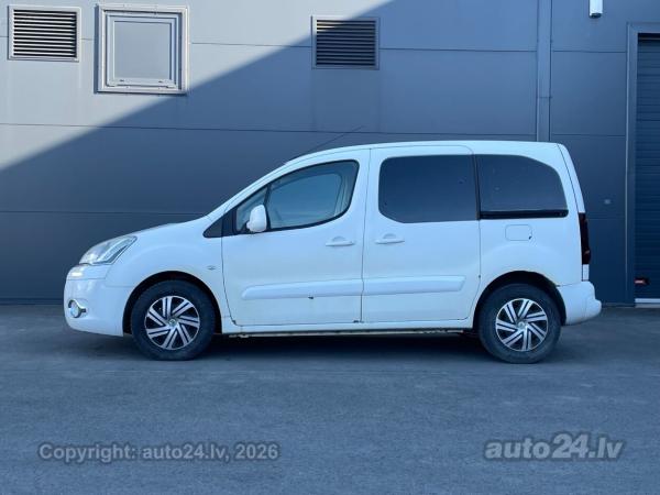 White Citroen Berlingo 2014 in Tallinn, with an engine capacity of 1.60 L and mileage of 244 thousand km for 3200 €, photo 6 on AUTOMOTO.COM.LV