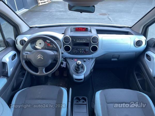 White Citroen Berlingo 2014 in Tallinn, with an engine capacity of 1.60 L and mileage of 244 thousand km for 3200 €, photo 10 on AUTOMOTO.COM.LV