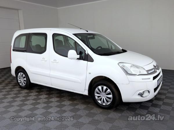 Balts Citroen Berlingo 2014 Tallina, ar dzinēja tilpumu 1.60 L un nobraukumu 217 tūkst. km par 2999 €, foto 1 vietnē AUTOMOTO.COM.LV