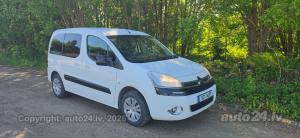 Balts Citroen Berlingo 2014 Tallina, ar dzinēja tilpumu 1.60 L un nobraukumu 6 tūkst. km par 6700 €, foto 5 vietnē AUTOMOTO.COM.LV
