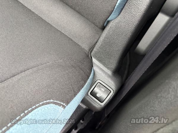 White Citroen Berlingo 2014 in Tallinn, with an engine capacity of 1.60 L and mileage of 138 thousand km for 4700 €, photo 11 on AUTOMOTO.COM.LV