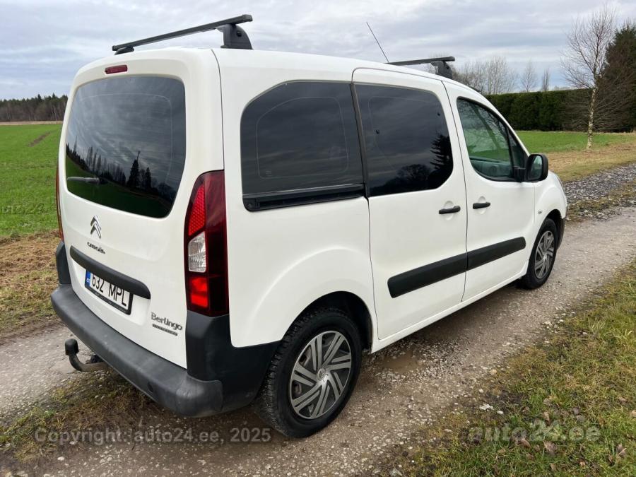 Balts Citroen Berlingo 2015 Tallina, ar dzinēja tilpumu 1.60 L un nobraukumu 289 tūkst. km par 4200 €, foto 3 vietnē AUTOMOTO.COM.LV