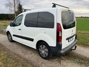 Balts Citroen Berlingo 2015 Tallina, ar dzinēja tilpumu 1.60 L un nobraukumu 289 tūkst. km par 4200 €, foto 5 vietnē AUTOMOTO.COM.LV