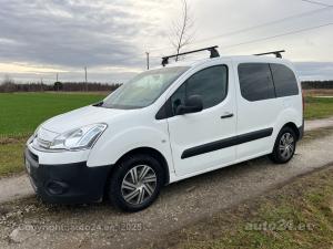 Balts Citroen Berlingo 2015 Tallina, ar dzinēja tilpumu 1.60 L un nobraukumu 289 tūkst. km par 4200 €, foto 6 vietnē AUTOMOTO.COM.LV