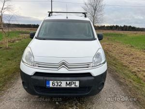 Balts Citroen Berlingo 2015 Tallina, ar dzinēja tilpumu 1.60 L un nobraukumu 289 tūkst. km par 4200 €, foto 16 vietnē AUTOMOTO.COM.LV