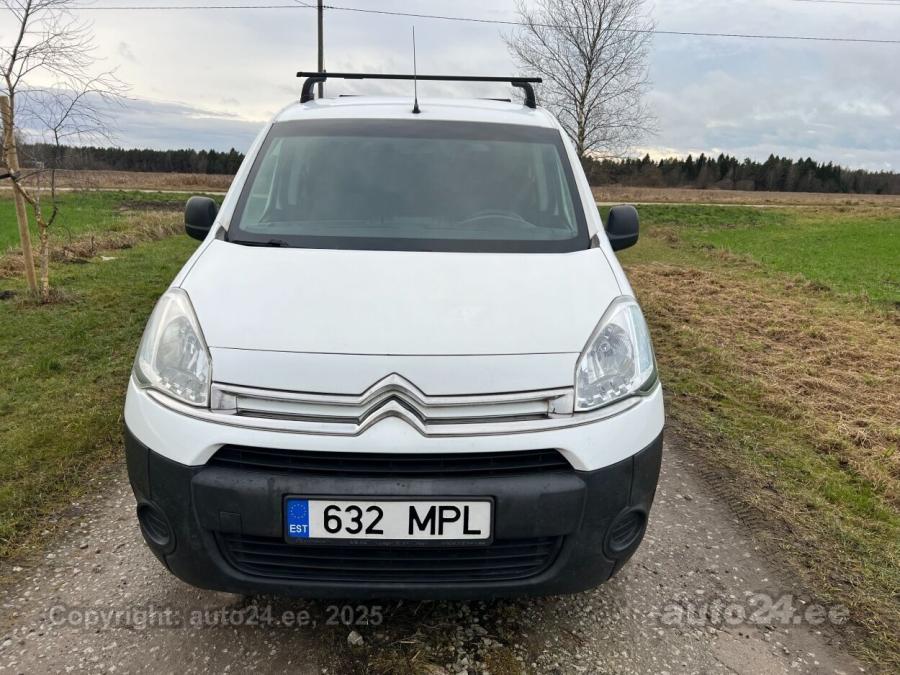 Balts Citroen Berlingo 2015 Tallina, ar dzinēja tilpumu 1.60 L un nobraukumu 289 tūkst. km par 4200 €, foto 16 vietnē AUTOMOTO.COM.LV