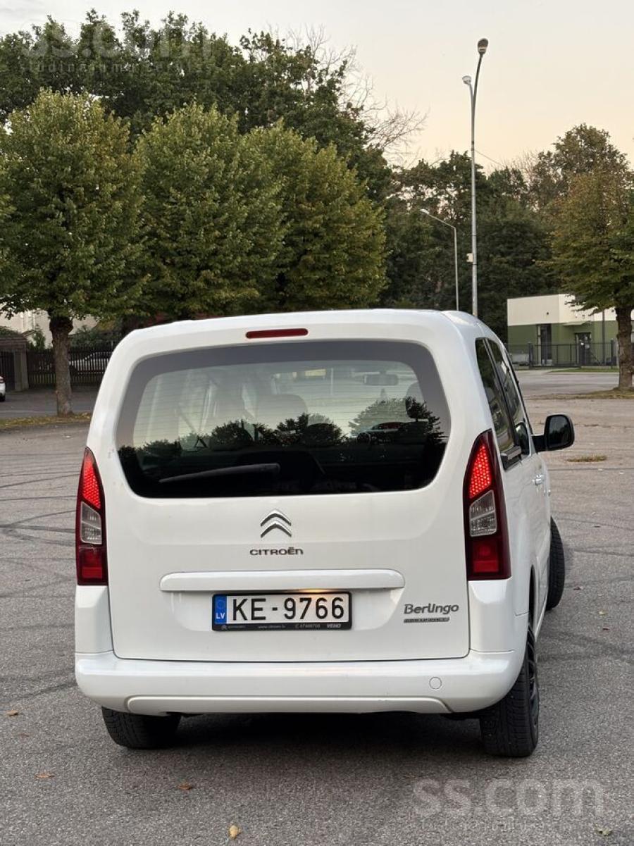 White Citroen Berlingo 2015 in Riga, with an engine capacity of 1.60 L and mileage of 183 thousand km for 4200 €, photo 4 on AUTOMOTO.COM.LV