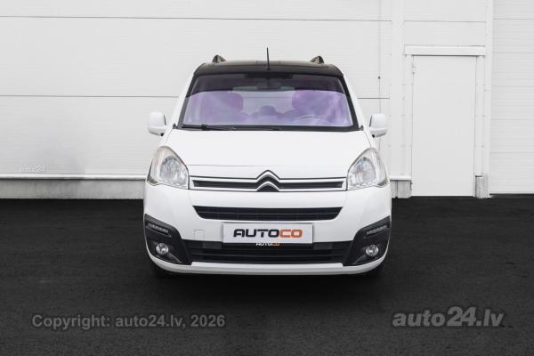 White Citroen Berlingo 2015 in Tallinn, with an engine capacity of 1.60 L and mileage of 199 thousand km for 7999 €, photo 2 on AUTOMOTO.COM.LV