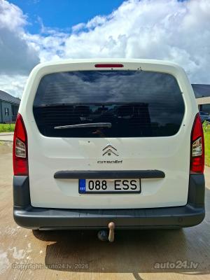 Balts Citroen Berlingo 2016 Tallina, ar dzinēja tilpumu 1.60 L un nobraukumu 330 tūkst. km par 3250 €, foto 6 vietnē AUTOMOTO.COM.LV