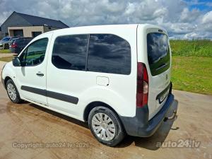 Balts Citroen Berlingo 2016 Tallina, ar dzinēja tilpumu 1.60 L un nobraukumu 330 tūkst. km par 3250 €, foto 7 vietnē AUTOMOTO.COM.LV