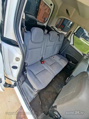 Balts Citroen Berlingo 2016 Tallina, ar dzinēja tilpumu 1.60 L un nobraukumu 330 tūkst. km par 3250 €, foto 10 vietnē AUTOMOTO.COM.LV