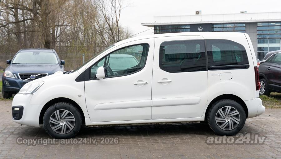 Balts Citroen Berlingo 2017 Tallina, ar dzinēja tilpumu 1.60 L un nobraukumu 164 tūkst. km par 6500 €, foto 9 vietnē AUTOMOTO.COM.LV