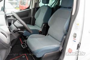 Balts Citroen Berlingo 2017 Tallina, ar dzinēja tilpumu 1.60 L un nobraukumu 164 tūkst. km par 6500 €, foto 12 vietnē AUTOMOTO.COM.LV