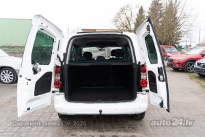 Balts Citroen Berlingo 2017 Tallina, ar dzinēja tilpumu 1.60 L un nobraukumu 164 tūkst. km par 6500 €, foto 14 vietnē AUTOMOTO.COM.LV