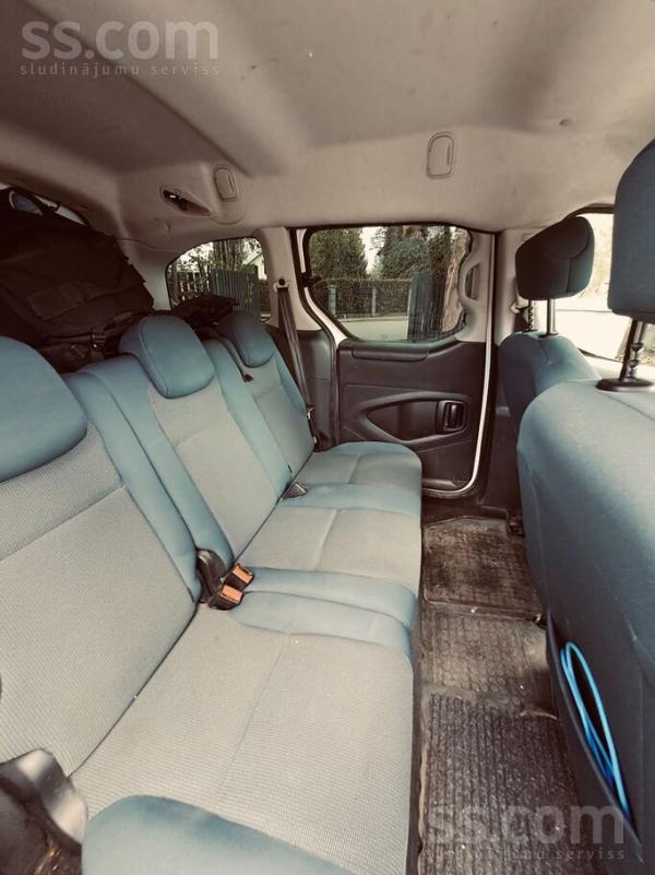 Balts Citroen Berlingo 2017 Jūrmala, ar dzinēja tilpumu 1.60 L un nobraukumu 186 tūkst. km par 3500 €, foto 4 vietnē AUTOMOTO.COM.LV