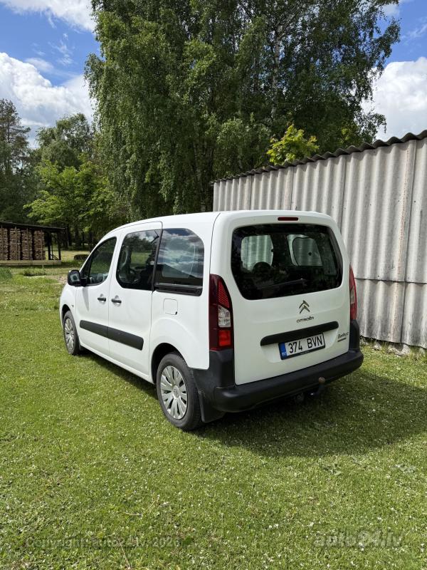 Balts Citroen Berlingo 2017 Viljandi, ar dzinēja tilpumu 1.60 L un nobraukumu 138 tūkst. km par 8500 €, foto 4 vietnē AUTOMOTO.COM.LV