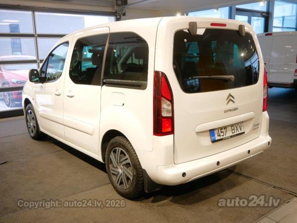 White Citroen Berlingo 2018 in Tallinn, with an engine capacity of 1.20 L and mileage of 115 thousand km for 7500 €, photo 4 on AUTOMOTO.COM.LV