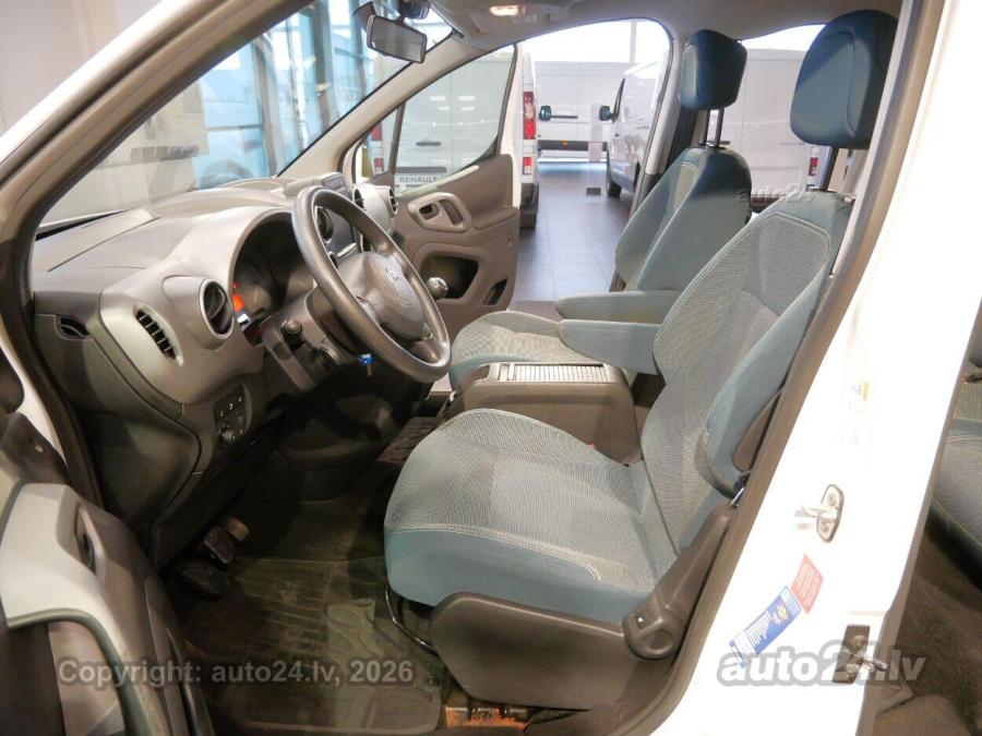 Balts Citroen Berlingo 2018 Tallina, ar dzinēja tilpumu 1.20 L un nobraukumu 115 tūkst. km par 7500 €, foto 7 vietnē AUTOMOTO.COM.LV