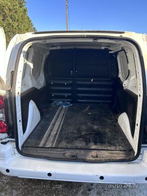 Balts Citroen Berlingo 2018 Narva, ar dzinēja tilpumu 1.60 L un nobraukumu 106 tūkst. km par 7300 €, foto 6 vietnē AUTOMOTO.COM.LV