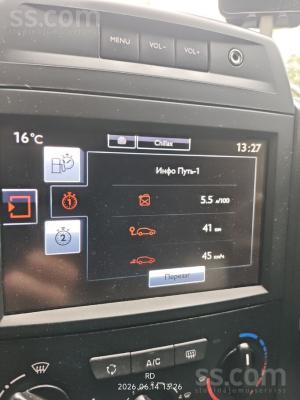 White Citroen Berlingo 2018 in Riga, with an engine capacity of 1.60 L and mileage of 192 thousand km for 6500 €, photo 9 on AUTOMOTO.COM.LV