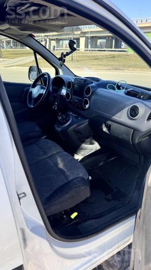 Balts Citroen Berlingo 2018 Rīga, ar dzinēja tilpumu 1.60 L un nobraukumu 200 tūkst. km par 4950 €, foto 7 vietnē AUTOMOTO.COM.LV