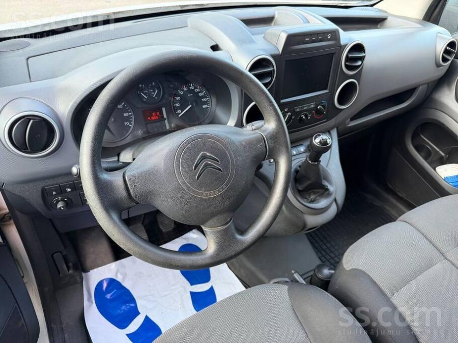 Balts Citroen Berlingo 2018 Rīga, ar dzinēja tilpumu 1.60 L un nobraukumu 418 tūkst. km par 2800 €, foto 10 vietnē AUTOMOTO.COM.LV