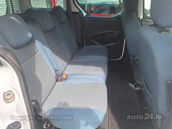 White Citroen Berlingo 2018 in Tallinn, with an engine capacity of 1.60 L and mileage of 222 thousand km for 5300 €, photo 6 on AUTOMOTO.COM.LV