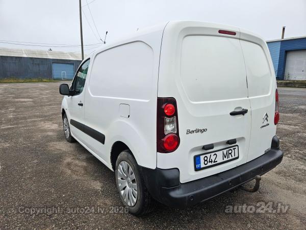 Citroen Berlingo 2018 Tallina vietnÄ Balts Citroen Berlingo 2018 Tallina, ar dzinÄja tilpumu 1.60 L un nobraukumu 192 tÅ«kst. km par 6000 ā¬, foto 9 vietnÄ AUTOMOTO.COM.LV