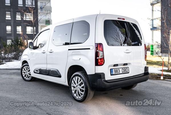 Balts Citroen Berlingo 2019 Tallina, ar dzinēja tilpumu 1.50 L un nobraukumu 110 tūkst. km par 9990 €, foto 4 vietnē AUTOMOTO.COM.LV