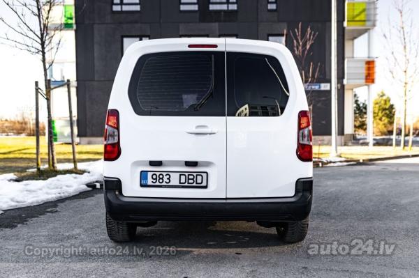 Balts Citroen Berlingo 2019 Tallina, ar dzinēja tilpumu 1.50 L un nobraukumu 110 tūkst. km par 9990 €, foto 5 vietnē AUTOMOTO.COM.LV
