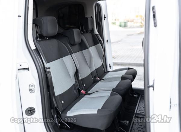 Balts Citroen Berlingo 2019 Tallina, ar dzinēja tilpumu 1.50 L un nobraukumu 110 tūkst. km par 9990 €, foto 9 vietnē AUTOMOTO.COM.LV