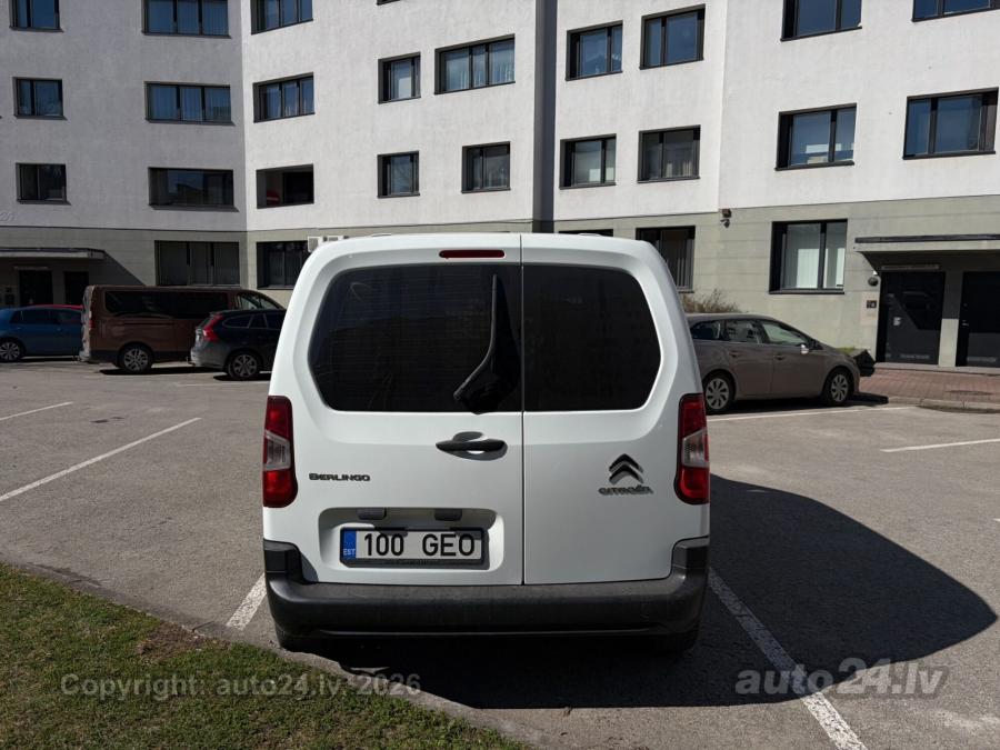 White Citroen Berlingo 2019 in Tallinn, with an engine capacity of 1.20 L and mileage of 132 thousand km for 9100 €, photo 5 on AUTOMOTO.COM.LV