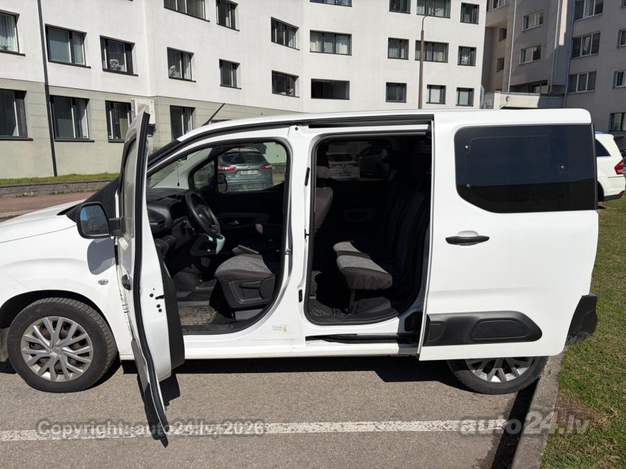 White Citroen Berlingo 2019 in Tallinn, with an engine capacity of 1.20 L and mileage of 132 thousand km for 9100 €, photo 10 on AUTOMOTO.COM.LV