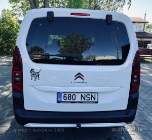 Balts Citroen Berlingo 2019 Narva, ar dzinēja tilpumu 1.50 L un nobraukumu 103 tūkst. km par 15590 €, foto 8 vietnē AUTOMOTO.COM.LV