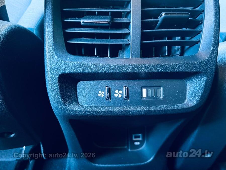 Balts Citroen Berlingo 2019 Narva, ar dzinēja tilpumu 1.50 L un nobraukumu 103 tūkst. km par 15590 €, foto 22 vietnē AUTOMOTO.COM.LV