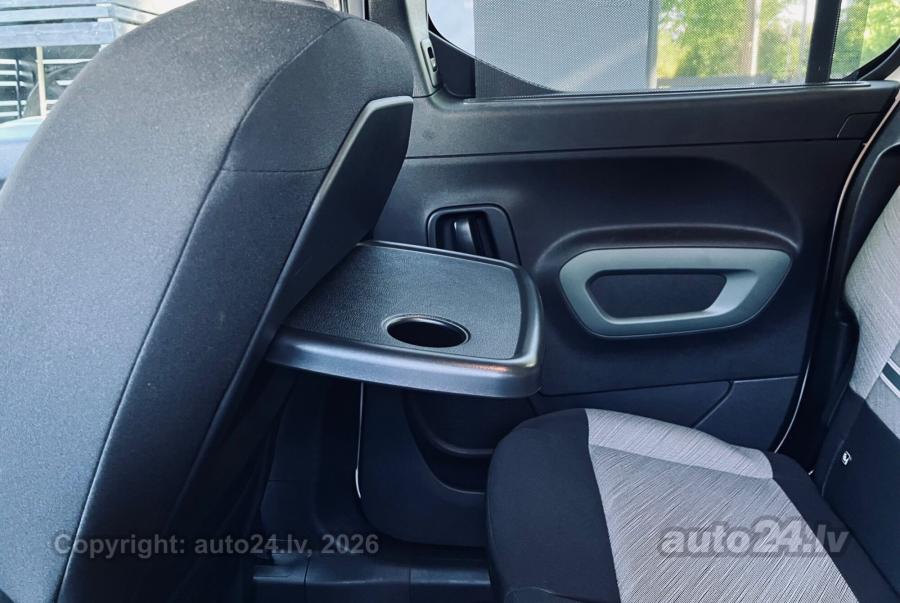 Balts Citroen Berlingo 2019 Narva, ar dzinēja tilpumu 1.50 L un nobraukumu 103 tūkst. km par 15590 €, foto 25 vietnē AUTOMOTO.COM.LV