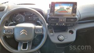 White Citroen Berlingo 2019 in Riga, with an engine capacity of 1.50 L and mileage of 113 thousand km for 11500 €, photo 12 on AUTOMOTO.COM.LV