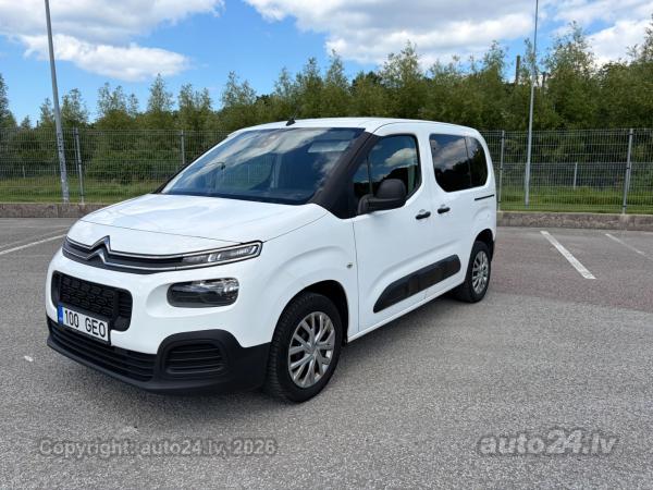 Balts Citroen Berlingo 2019 Tallina, ar dzinēja tilpumu 1.20 L un nobraukumu 135 tūkst. km par 7900 €, foto 3 vietnē AUTOMOTO.COM.LV