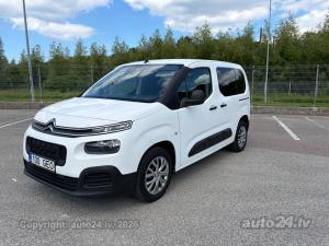 White Citroen Berlingo 2019 in Tallinn, with an engine capacity of 1.20 L and mileage of 135 thousand km for 7900 €, photo 4 on AUTOMOTO.COM.LV