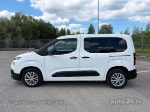 White Citroen Berlingo 2019 in Tallinn, with an engine capacity of 1.20 L and mileage of 135 thousand km for 7900 €, photo 5 on AUTOMOTO.COM.LV